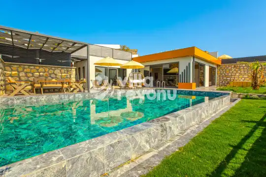 Villa Pastel 2 - 4 Kişilik, Muhafazakar Havuz Alanlı Kiralık Villa