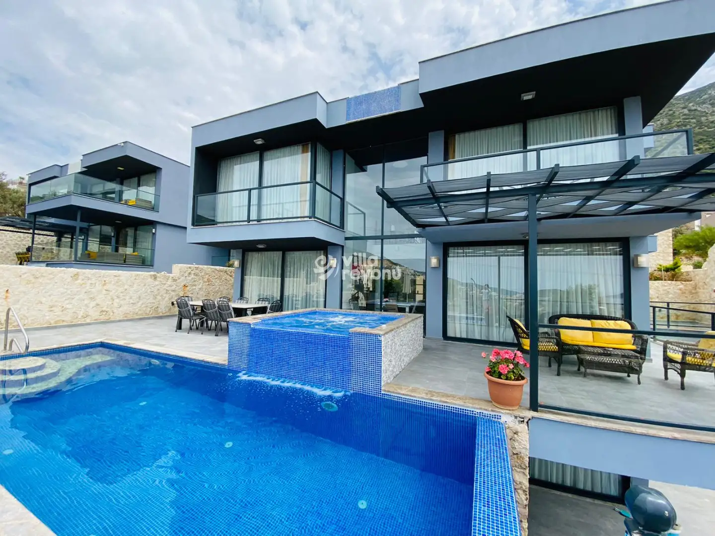 Villa Waterfall, Kalkan Kızıltaş Bölgesinde 10 Kişilik Kiralık Villa ...
